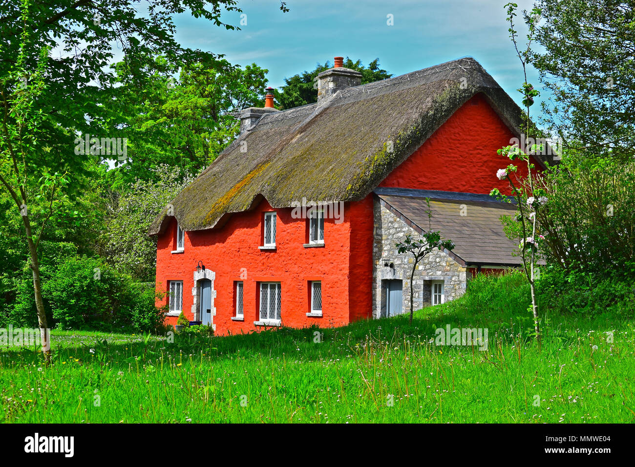 Welsh Stone Cottage High Resolution Stock Photography and Images - Alamy
