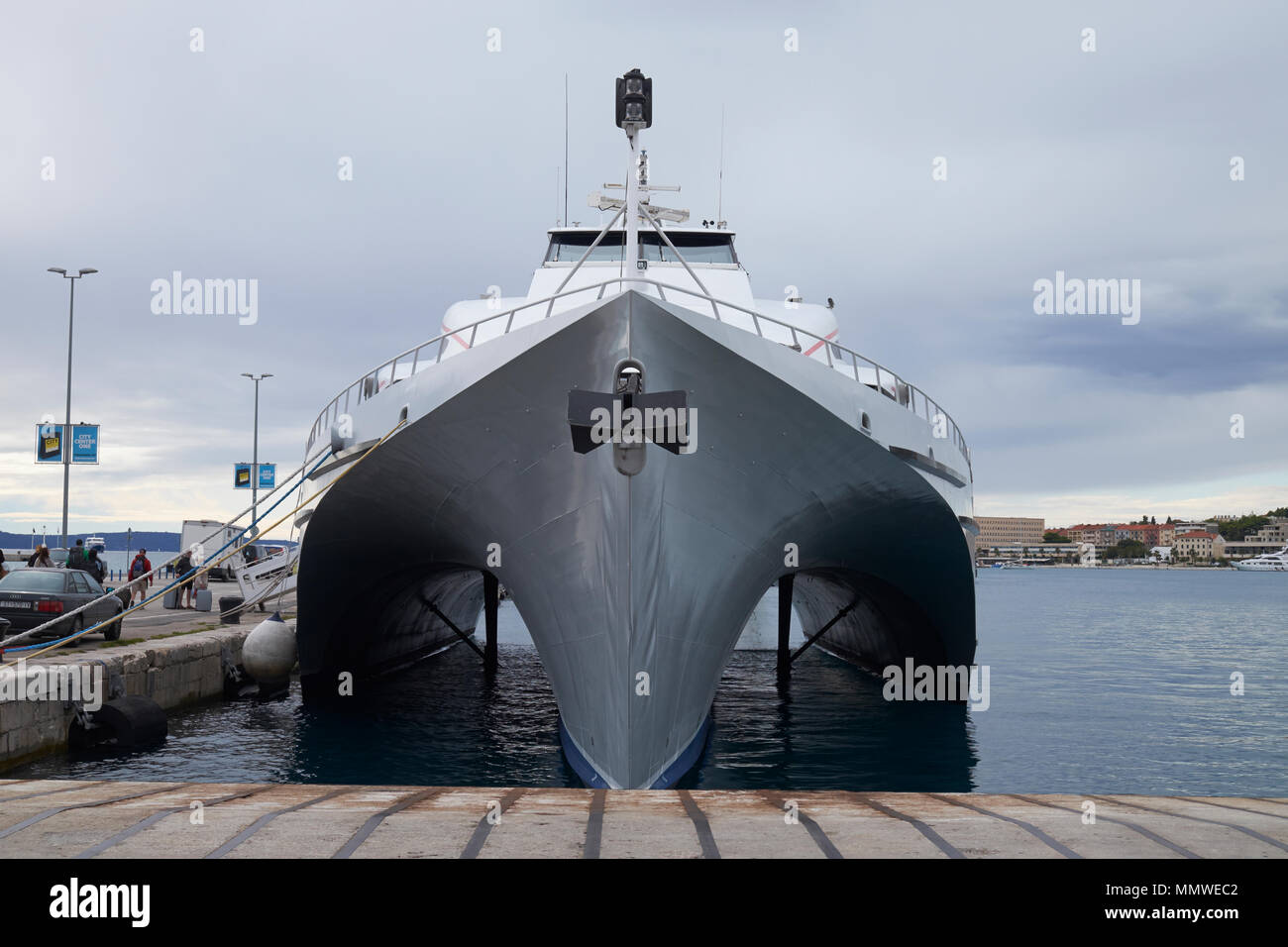 Multihull multi hull boat hi-res stock photography and images - Alamy