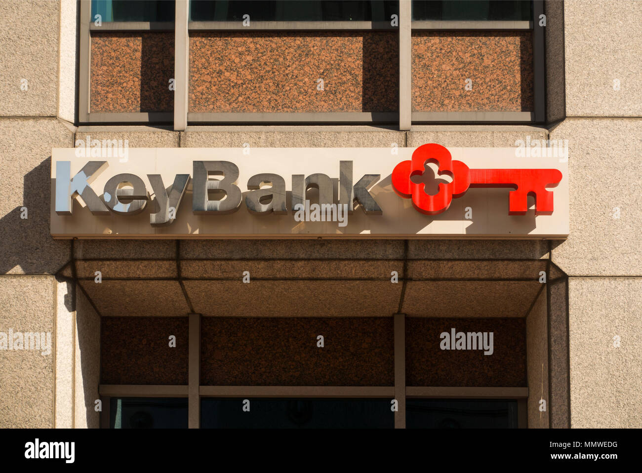 Indian bank building hi-res stock photography and images - Alamy