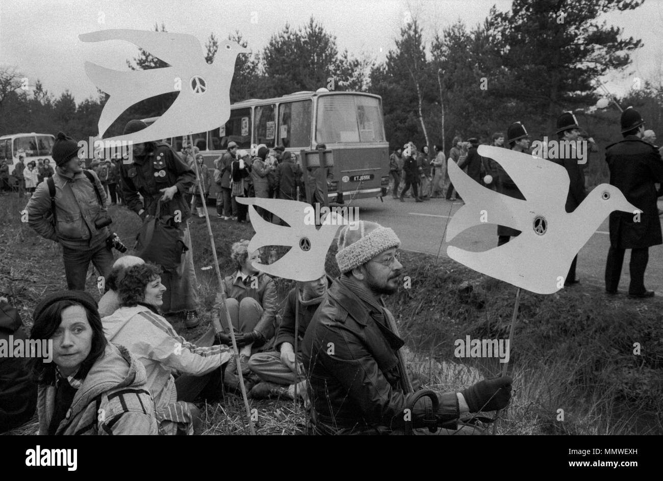 Greenham common woman protest hi-res stock photography and images - Alamy