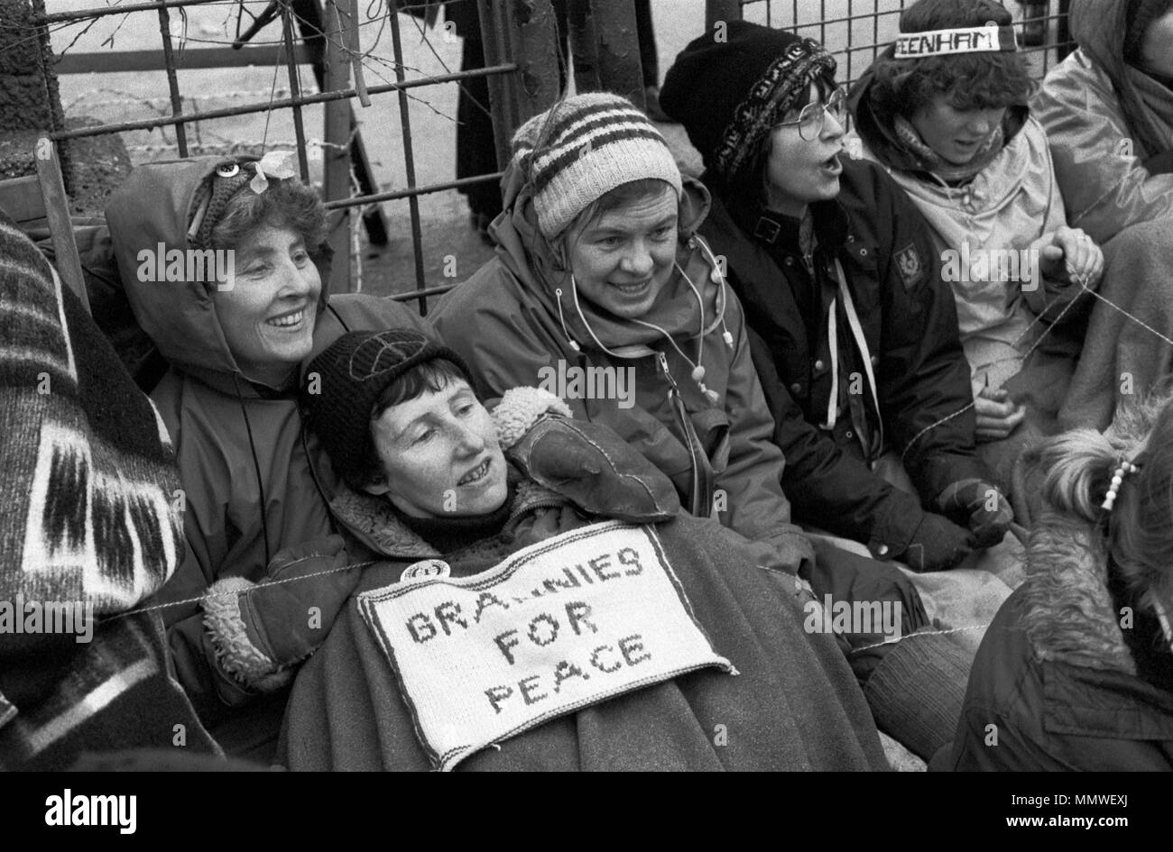 1980s protest black women hi-res stock photography and images - Alamy