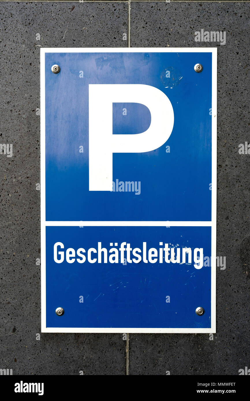 German road sign: parking place for management Stock Photo - Alamy