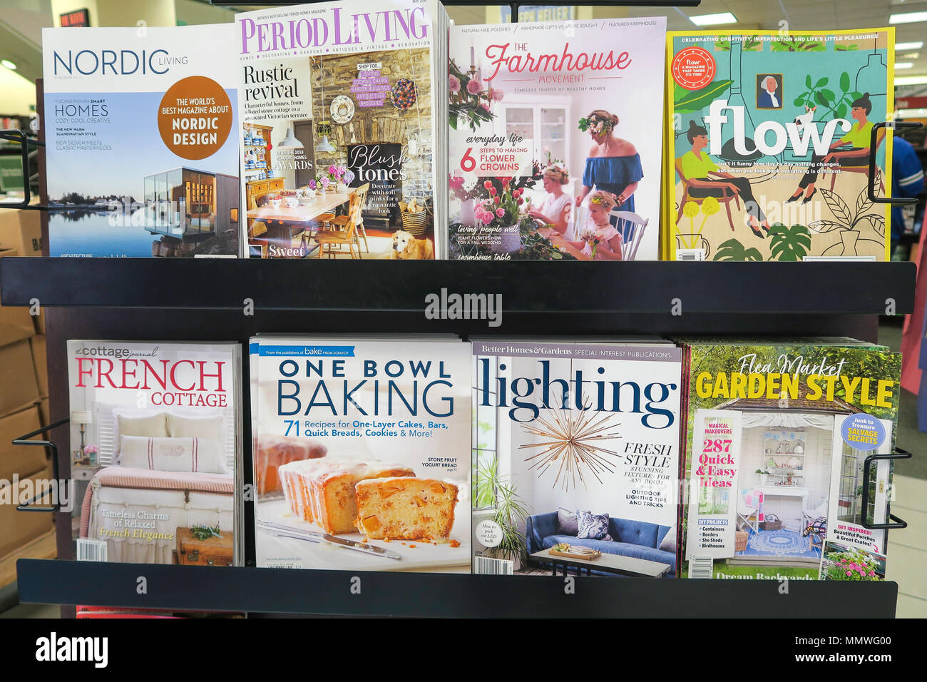 Magazine Stand Stock Photos & Magazine Stand Stock Images - Alamy