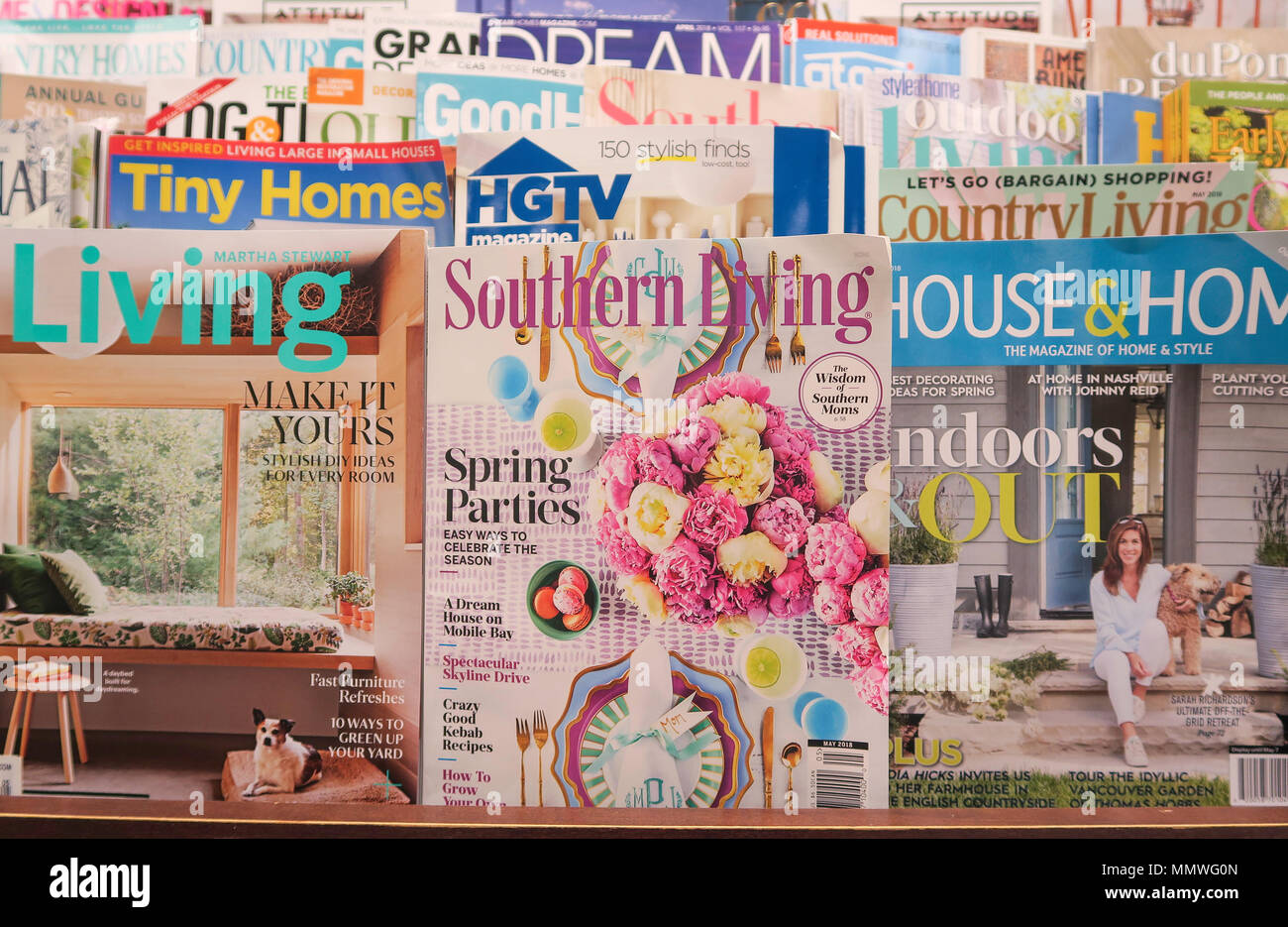 Magazine Stand Featuring Magazine Cover (Covers), USA Stock Photo - Alamy