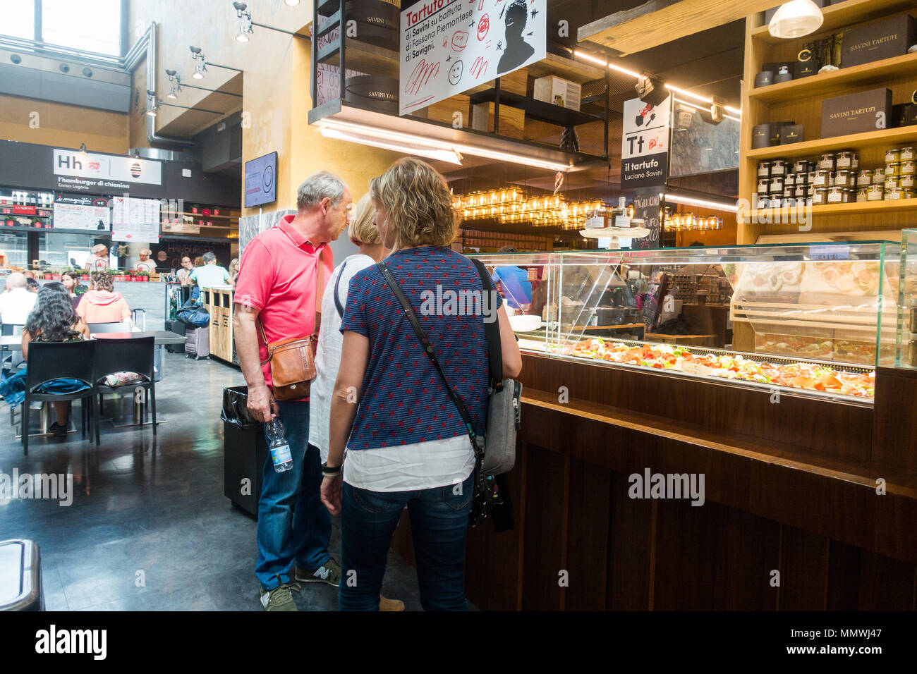 Italy Bakery Street High Resolution Stock Photography and Images - Alamy