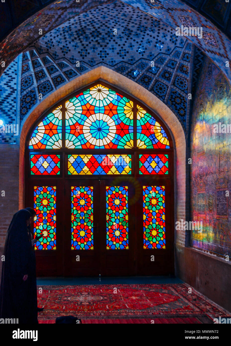 Nasir Al Mulk Mosque Colored Glass Stock Photos & Nasir Al Mulk Mosque ...