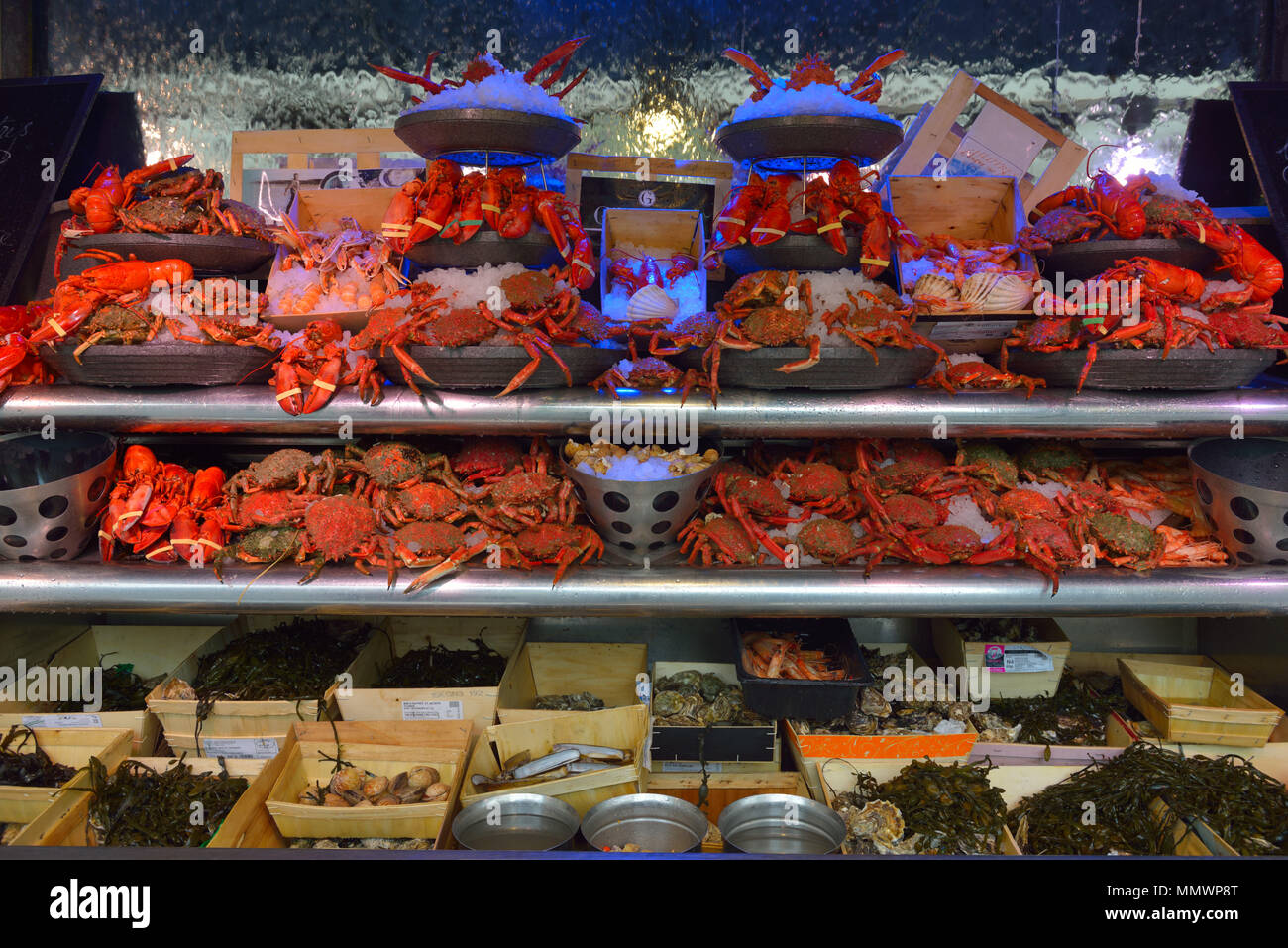 Fresh seafood displayed at an upscale restaurant, Paris FR Stock Photo ...