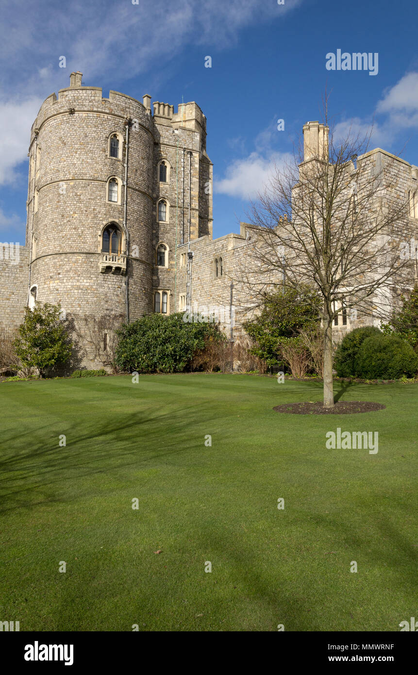 Royal windsor castle england hi-res stock photography and images - Alamy
