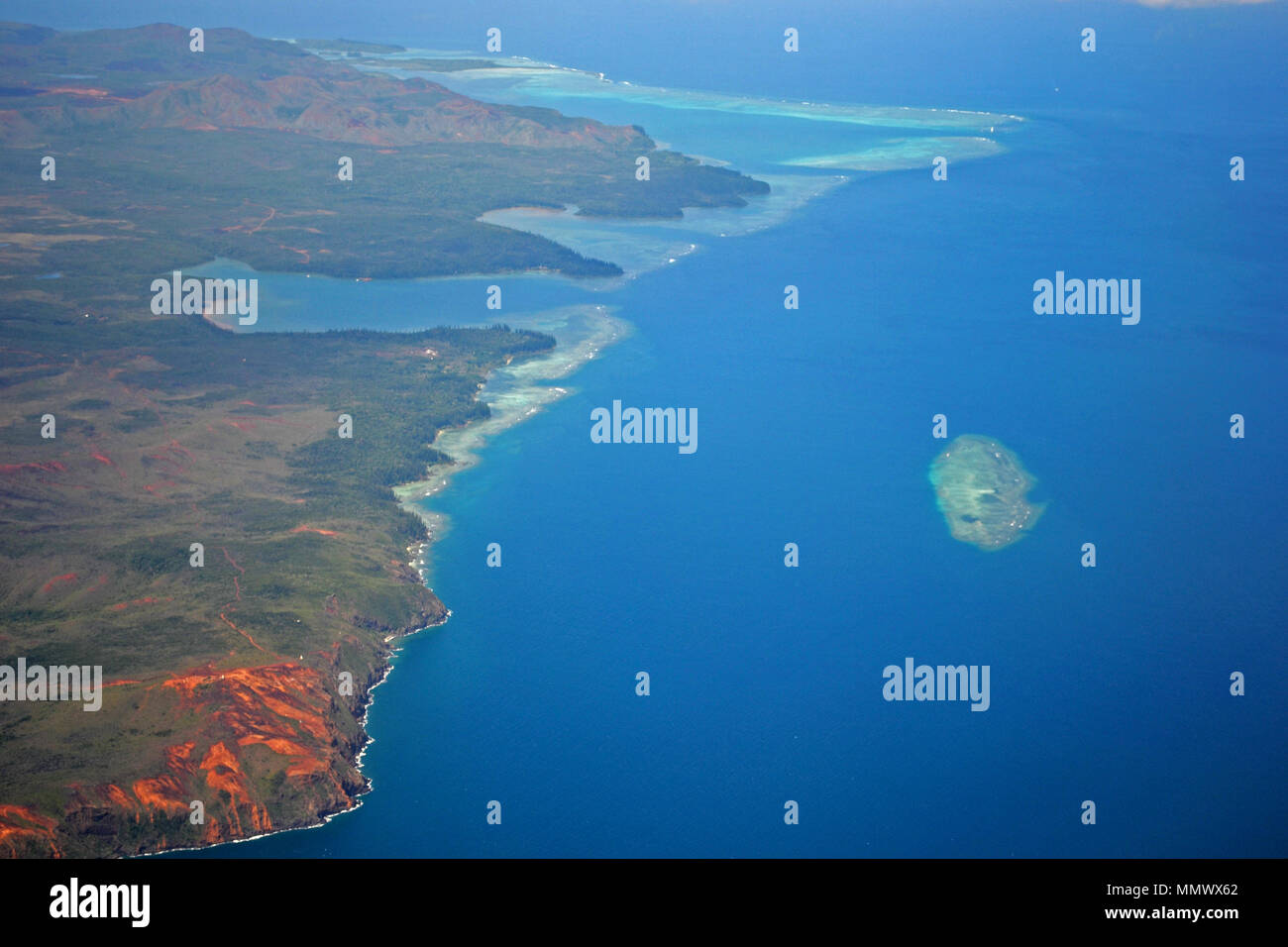 New caledonia barrier reef hi-res stock photography and images - Alamy