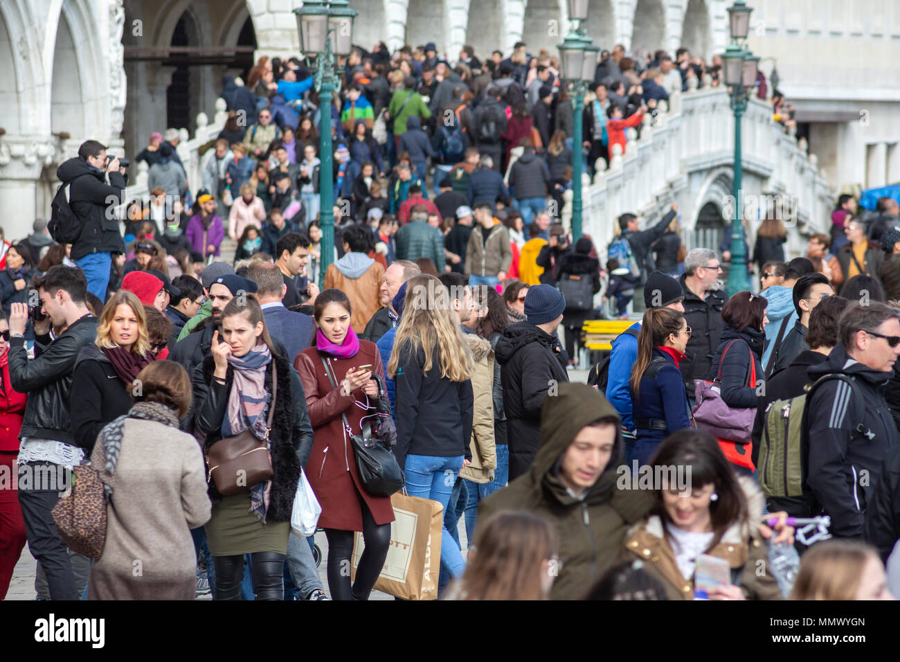Crowds of tourists, Venice, Italy Stock Photo - Alamy