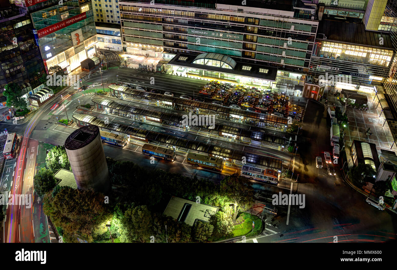 Yokohama train station hi-res stock photography and images - Alamy