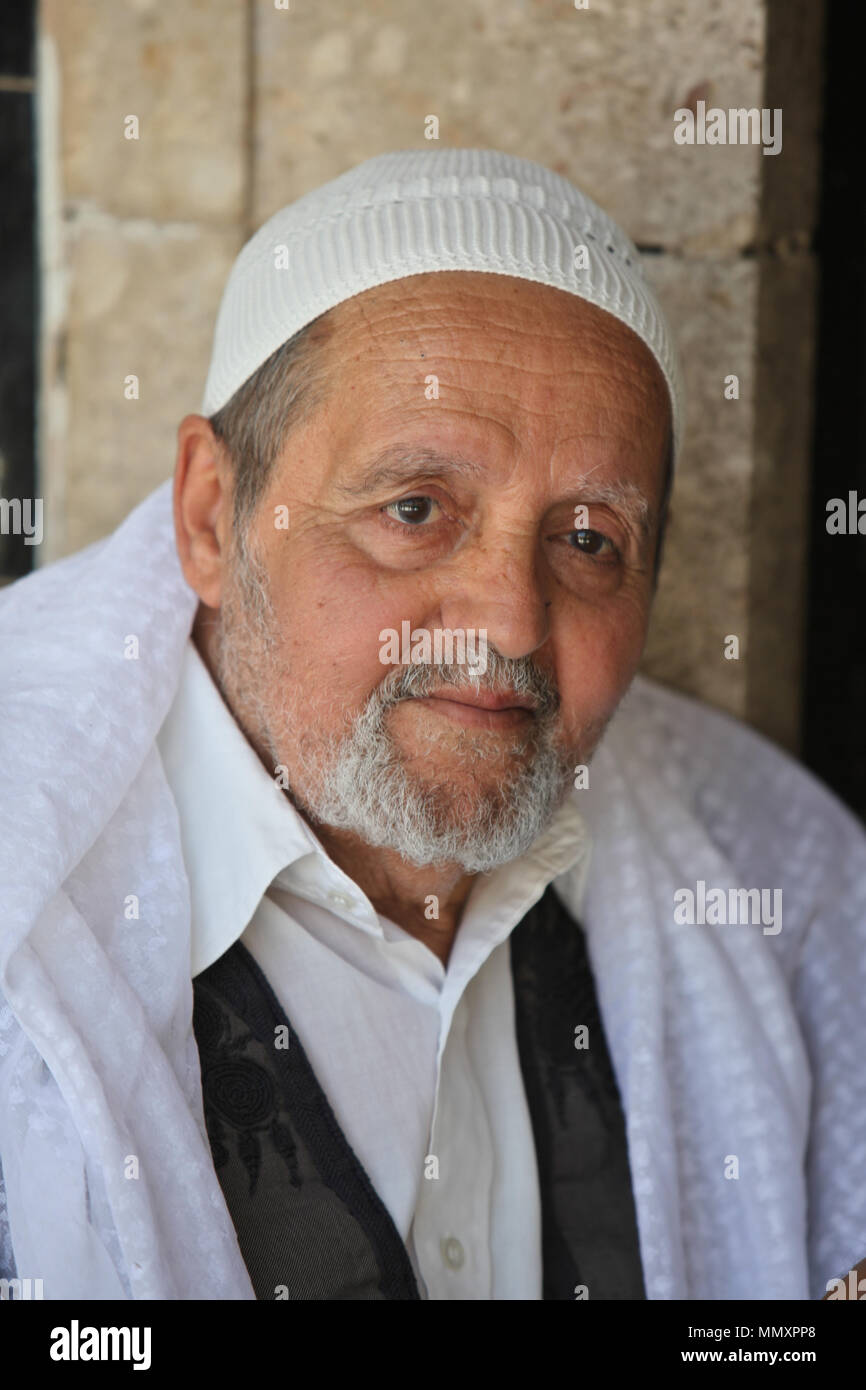 Tunisian man hi-res stock photography and images - Alamy