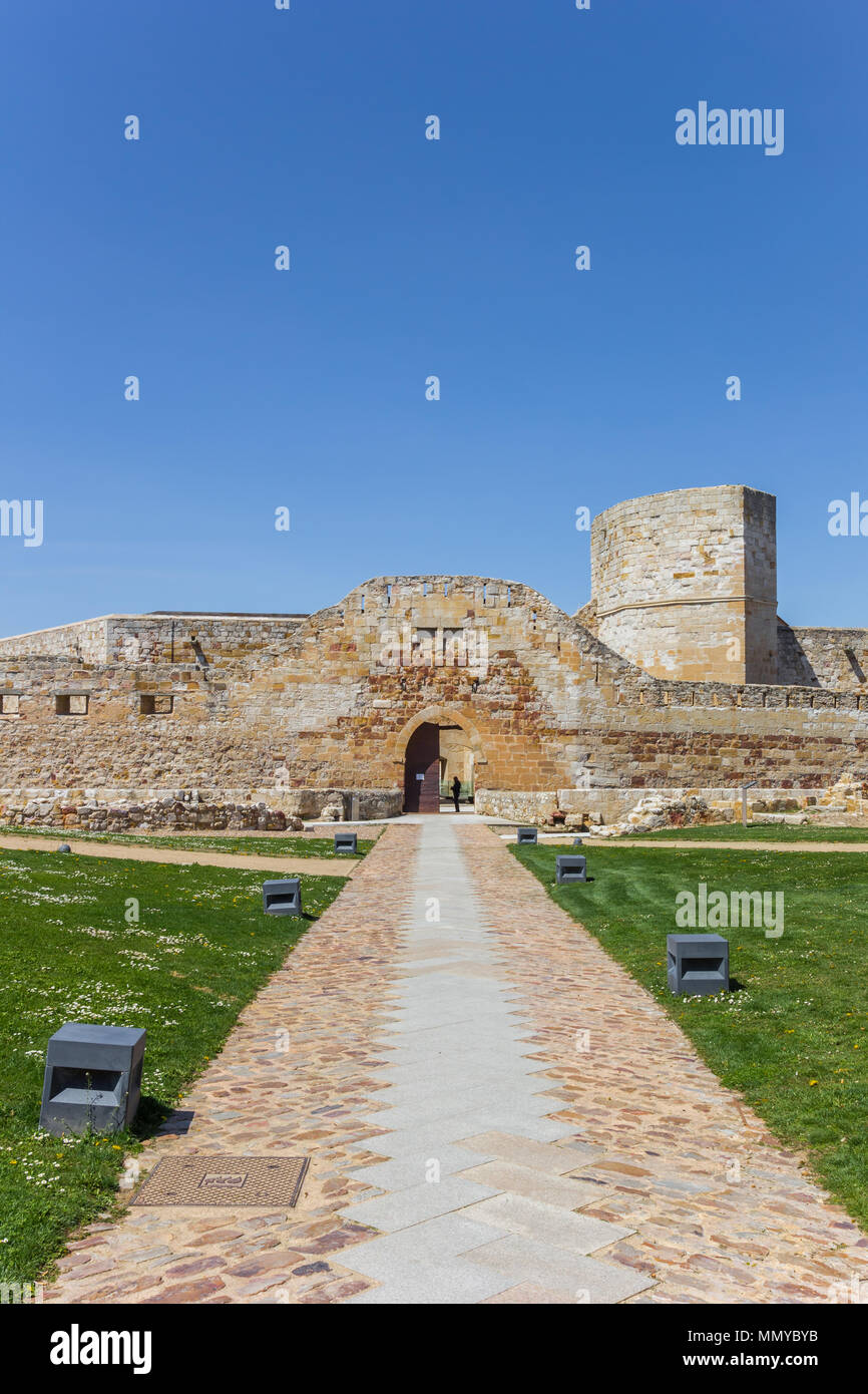 Castillo De Zamora High Resolution Stock Photography and Images - Alamy