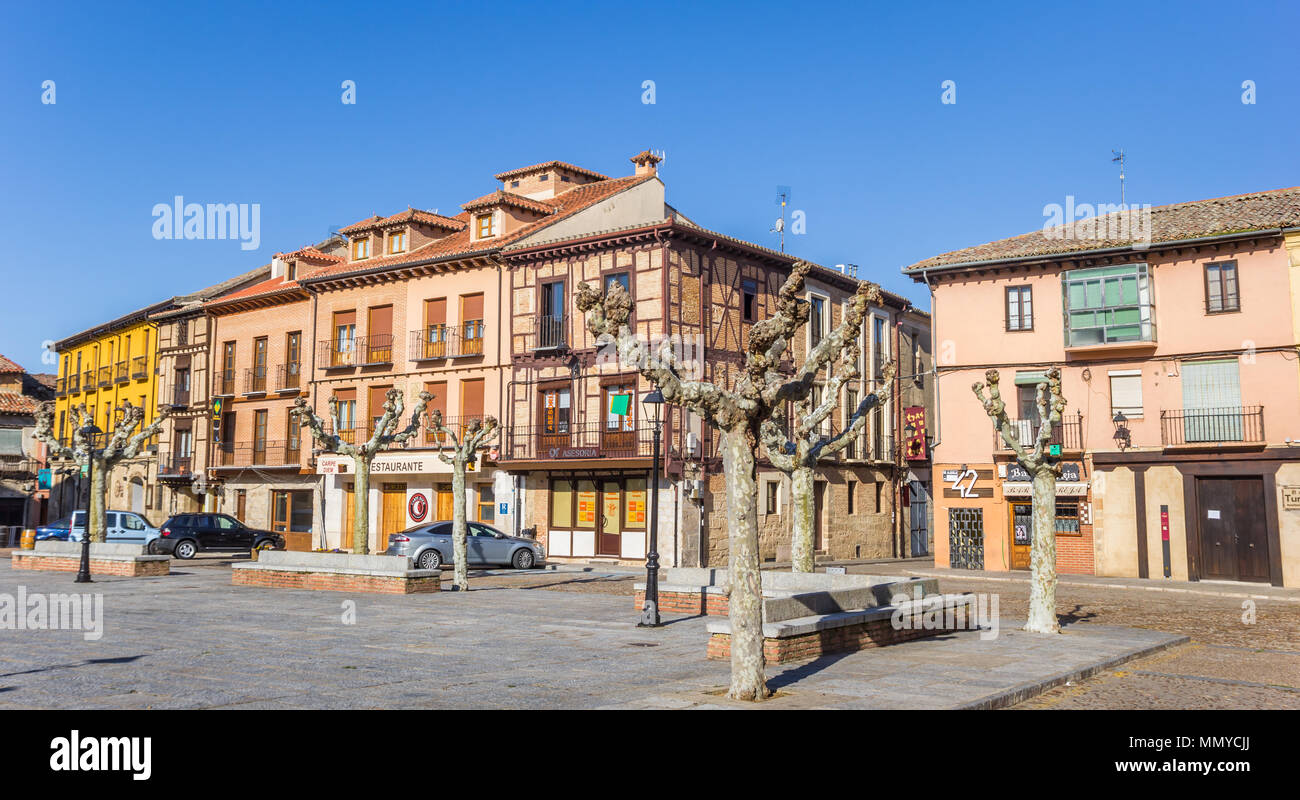 Main central square in historic city Toro, Spain Stock Photo - Alamy