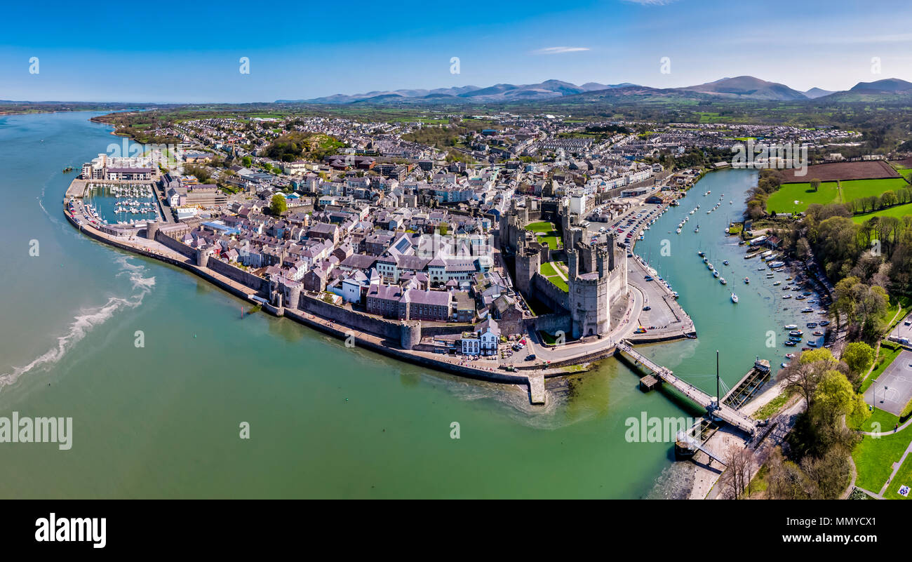 Caernarfon castle aerial hi-res stock photography and images - Alamy