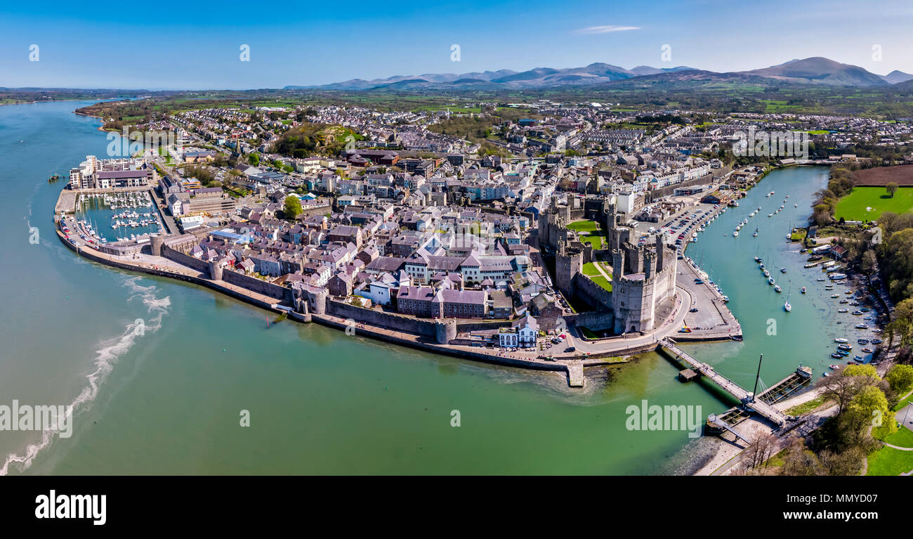 Caernarfon castle aerial hi-res stock photography and images - Alamy