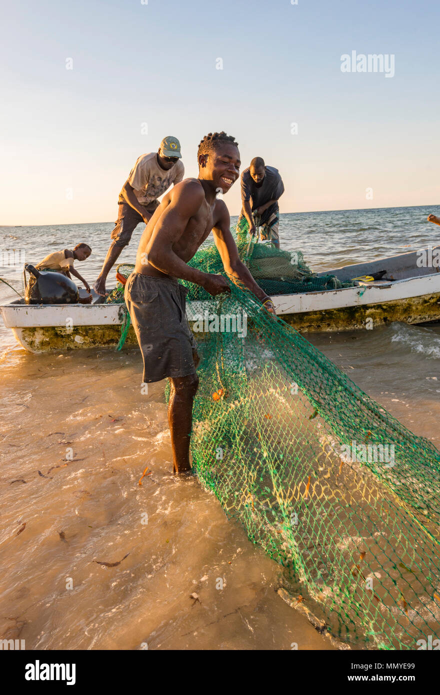 Fishermen hauling nets hi-res stock photography and images - Alamy
