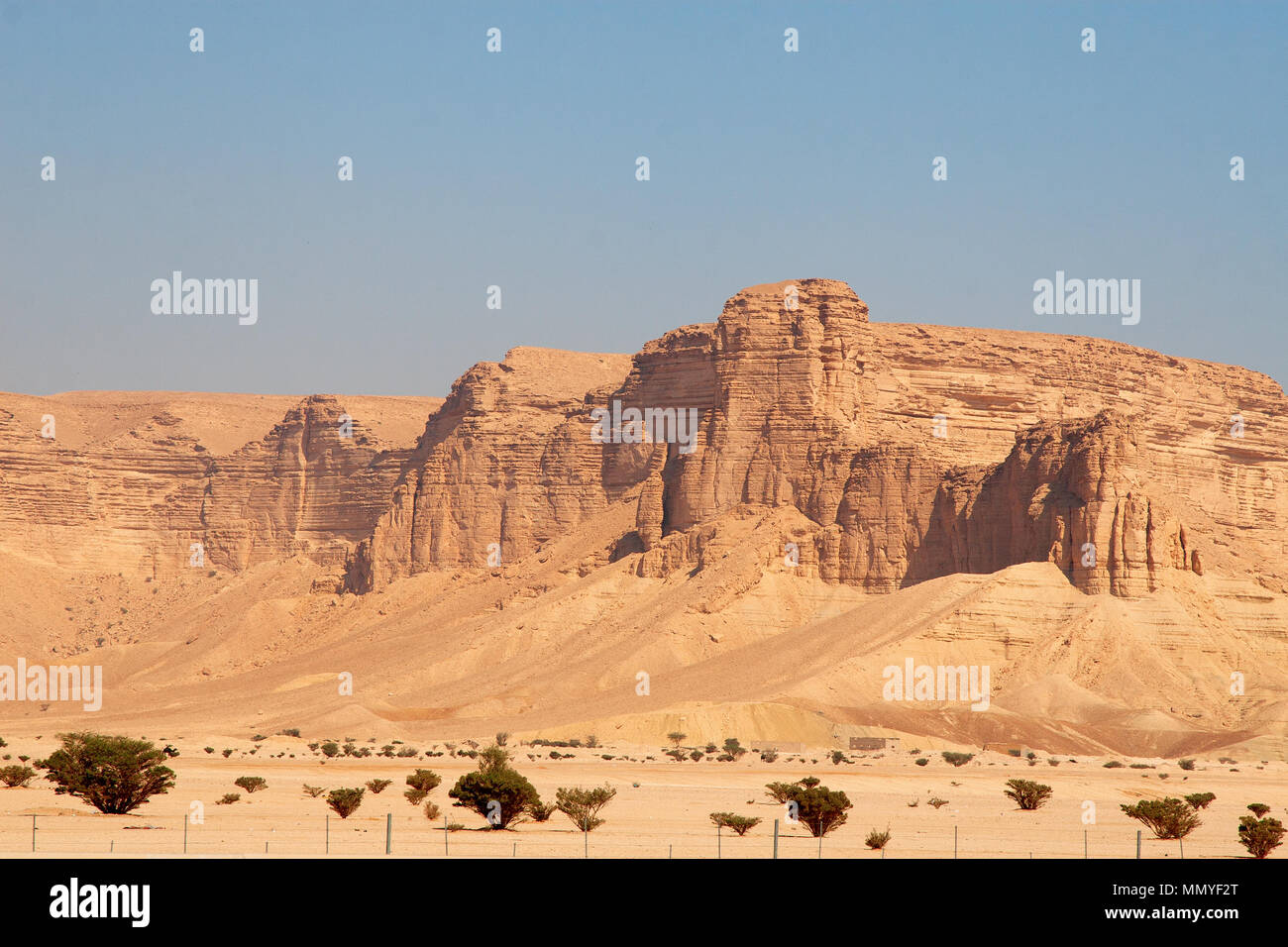 Clay rocks surrounding Riyadh city in Saudi Arabia Stock Photo - Alamy