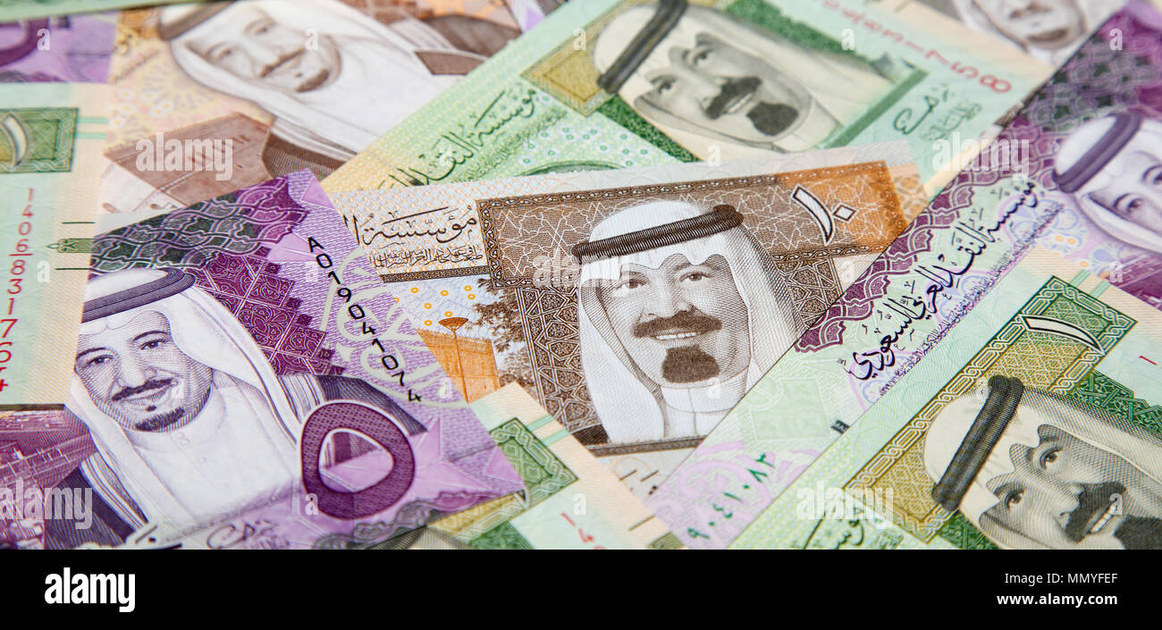Collection of Saudi Arabia Riyal banknotes Stock Photo - Alamy