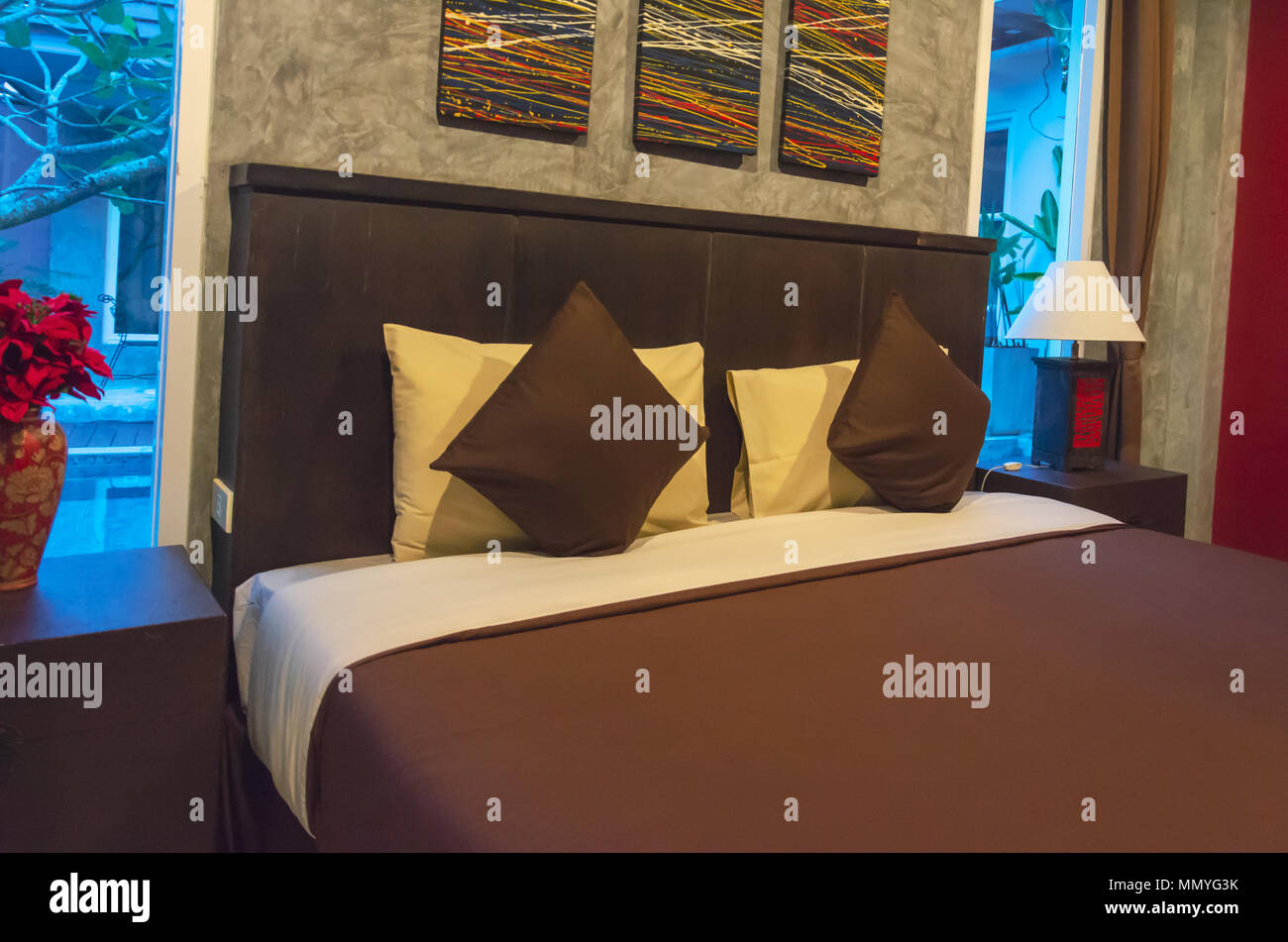 Generic hotel room hi-res stock photography and images - Alamy