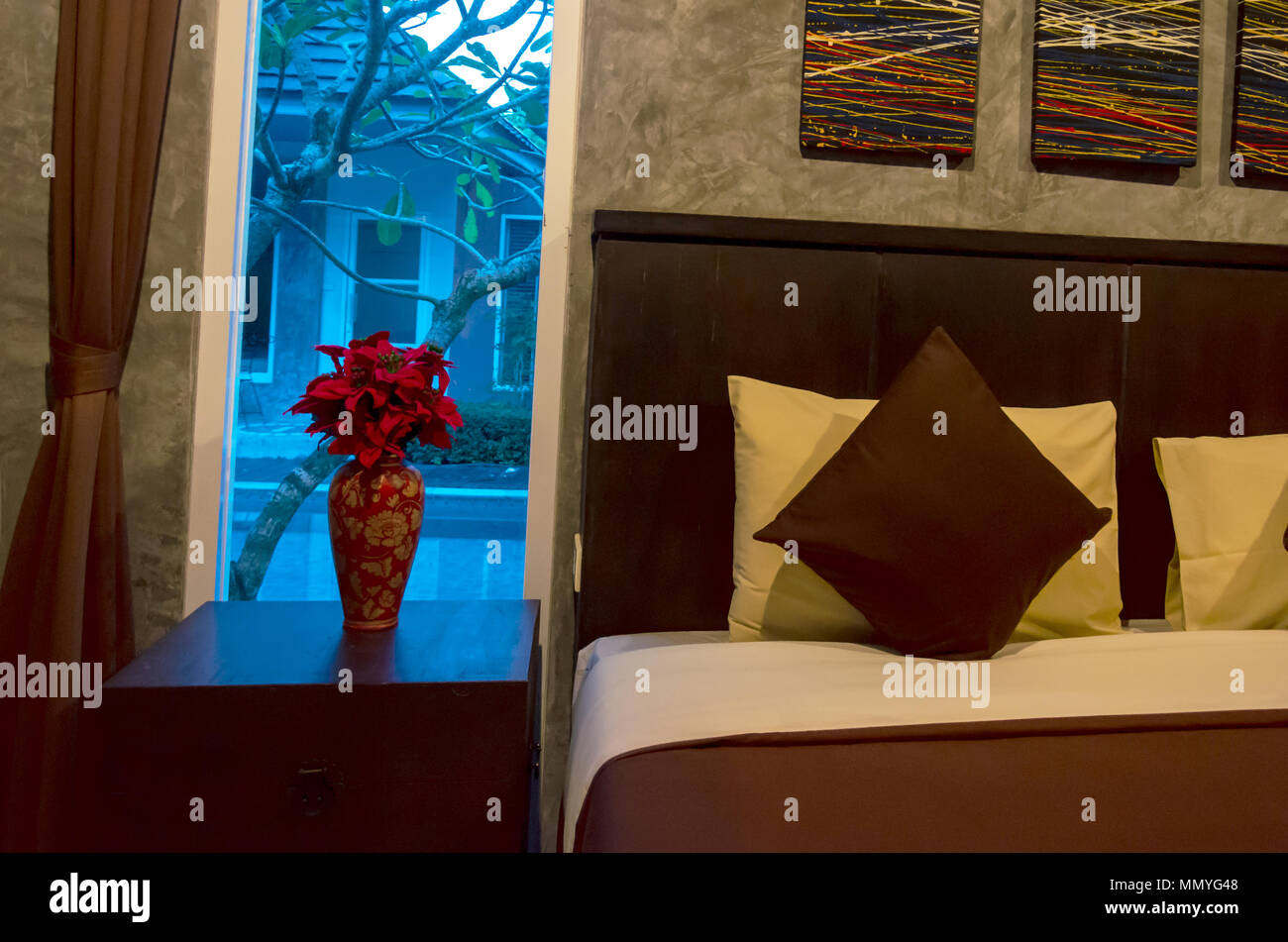 Generic hotel room hi-res stock photography and images - Alamy