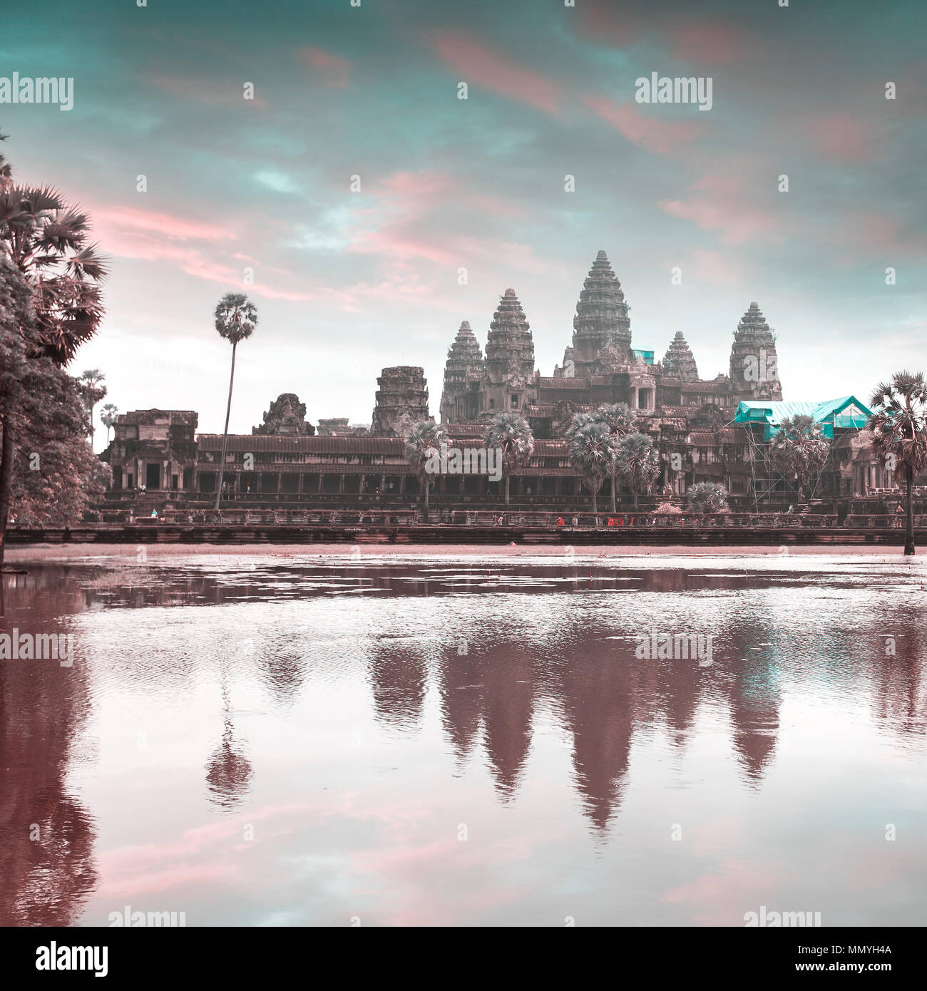 Angkor Wat temple with reflecting in water Stock Photo - Alamy