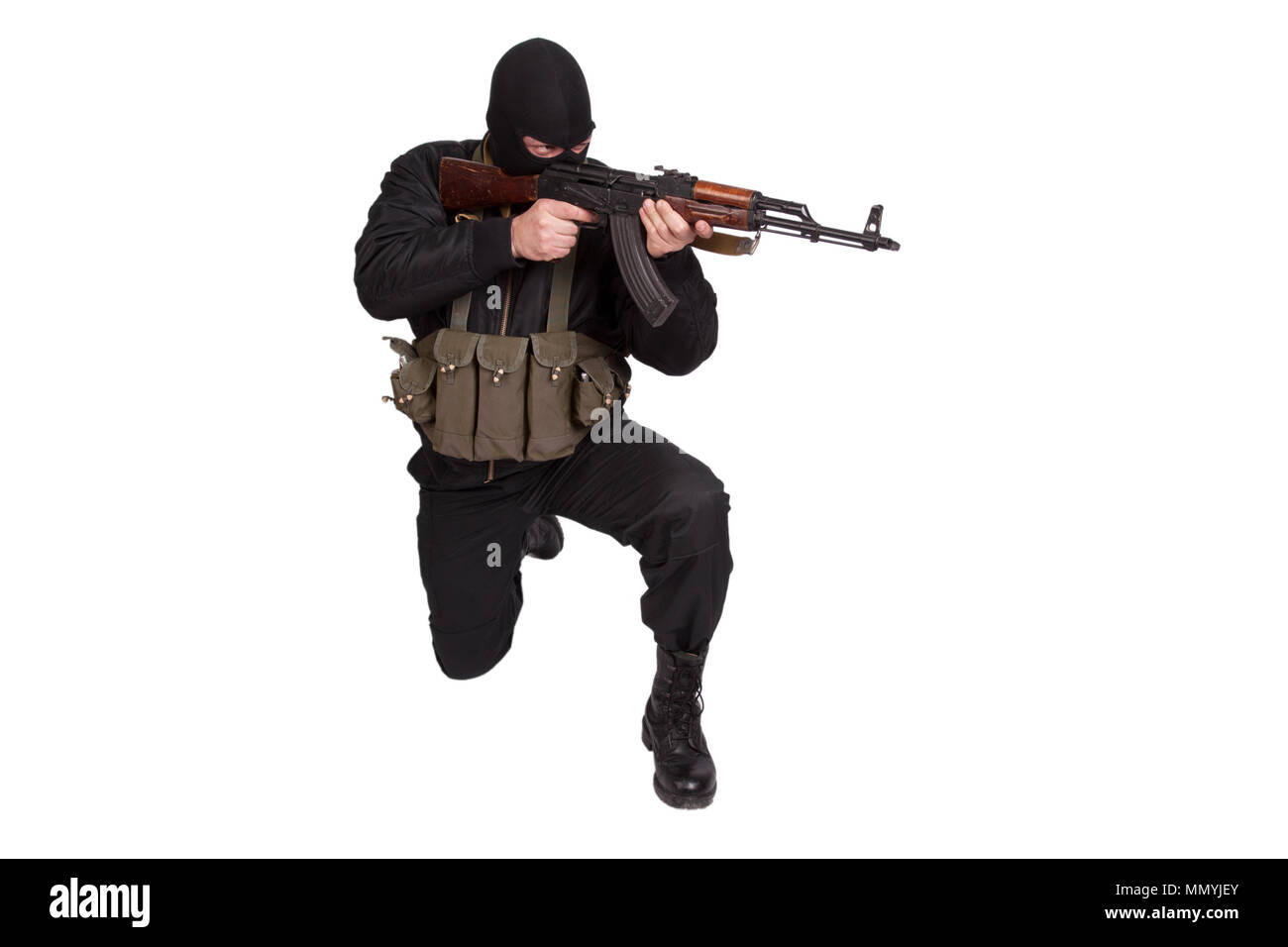 Terrorist in uniform kalashnikov hi-res stock photography and images ...