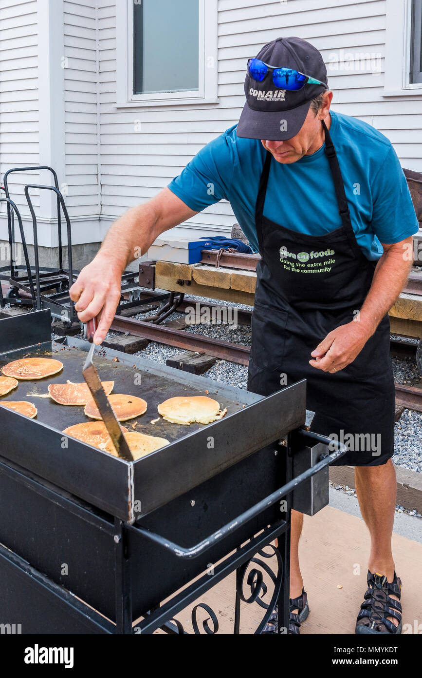 The pancake man hi-res stock photography and images - Alamy