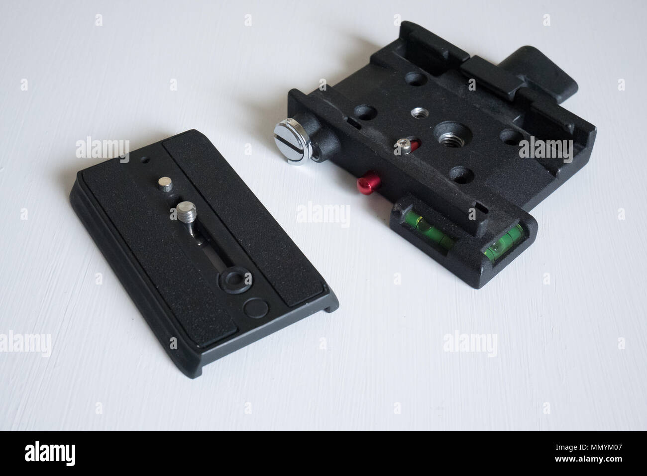 camera quick release adapter Stock Photo - Alamy