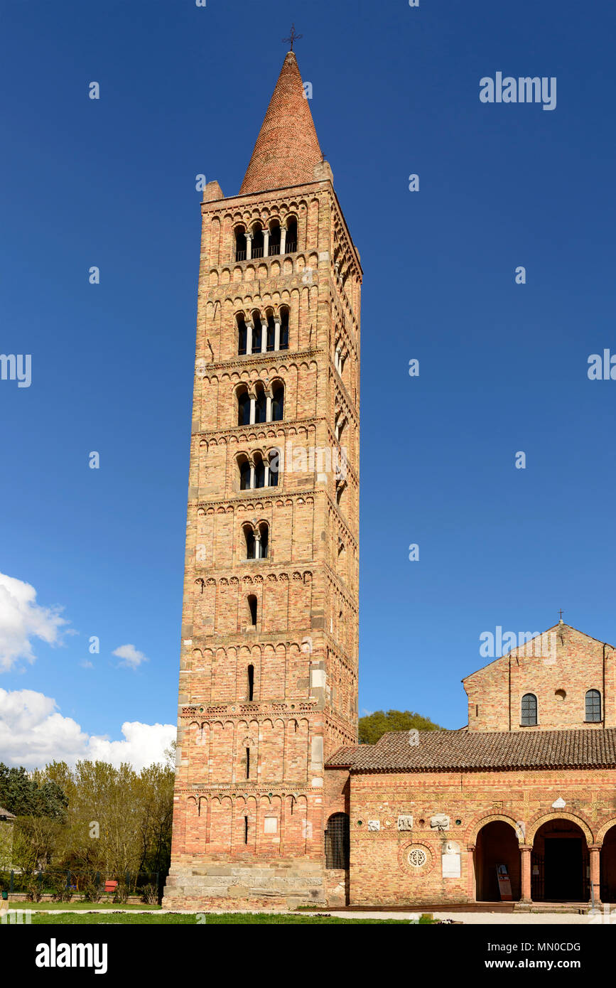 Ancient romanesque hi-res stock photography and images - Alamy