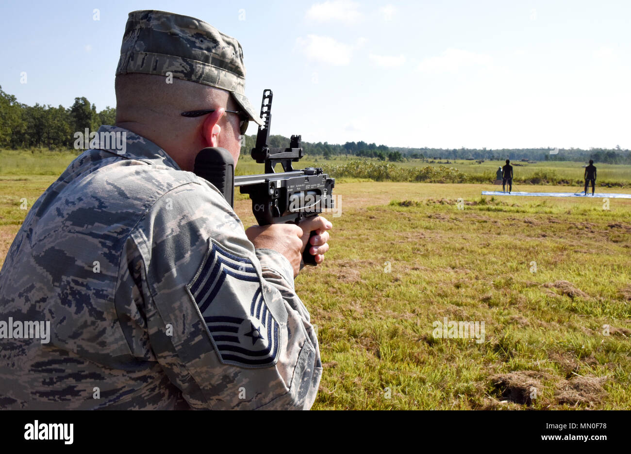 Sponge guard hi-res stock photography and images - Alamy