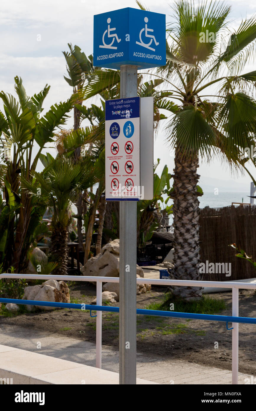Disabled beach access hi-res stock photography and images - Alamy