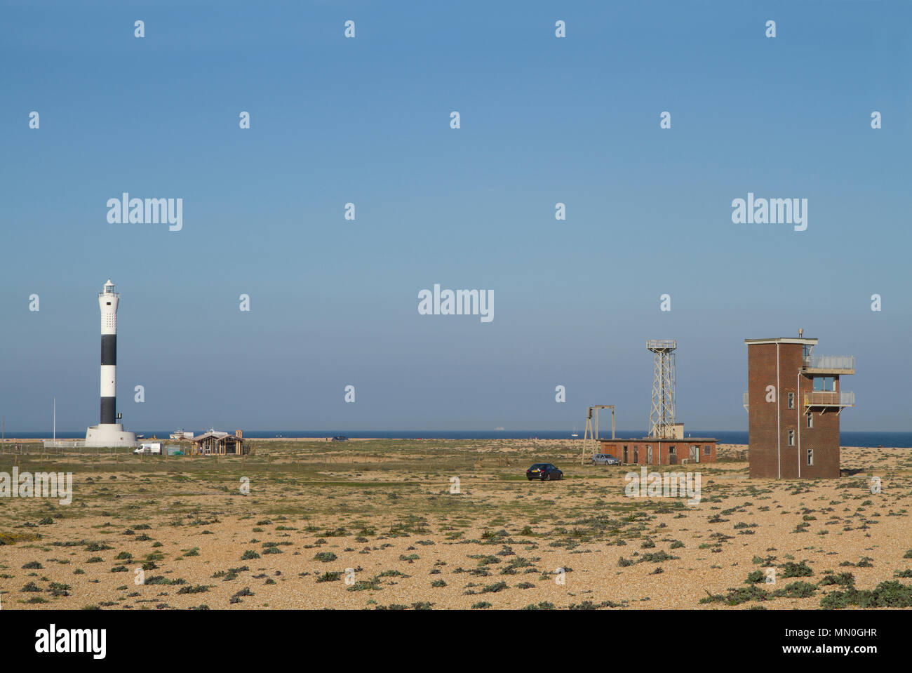 Coastguard lookout dungeness hi-res stock photography and images - Alamy