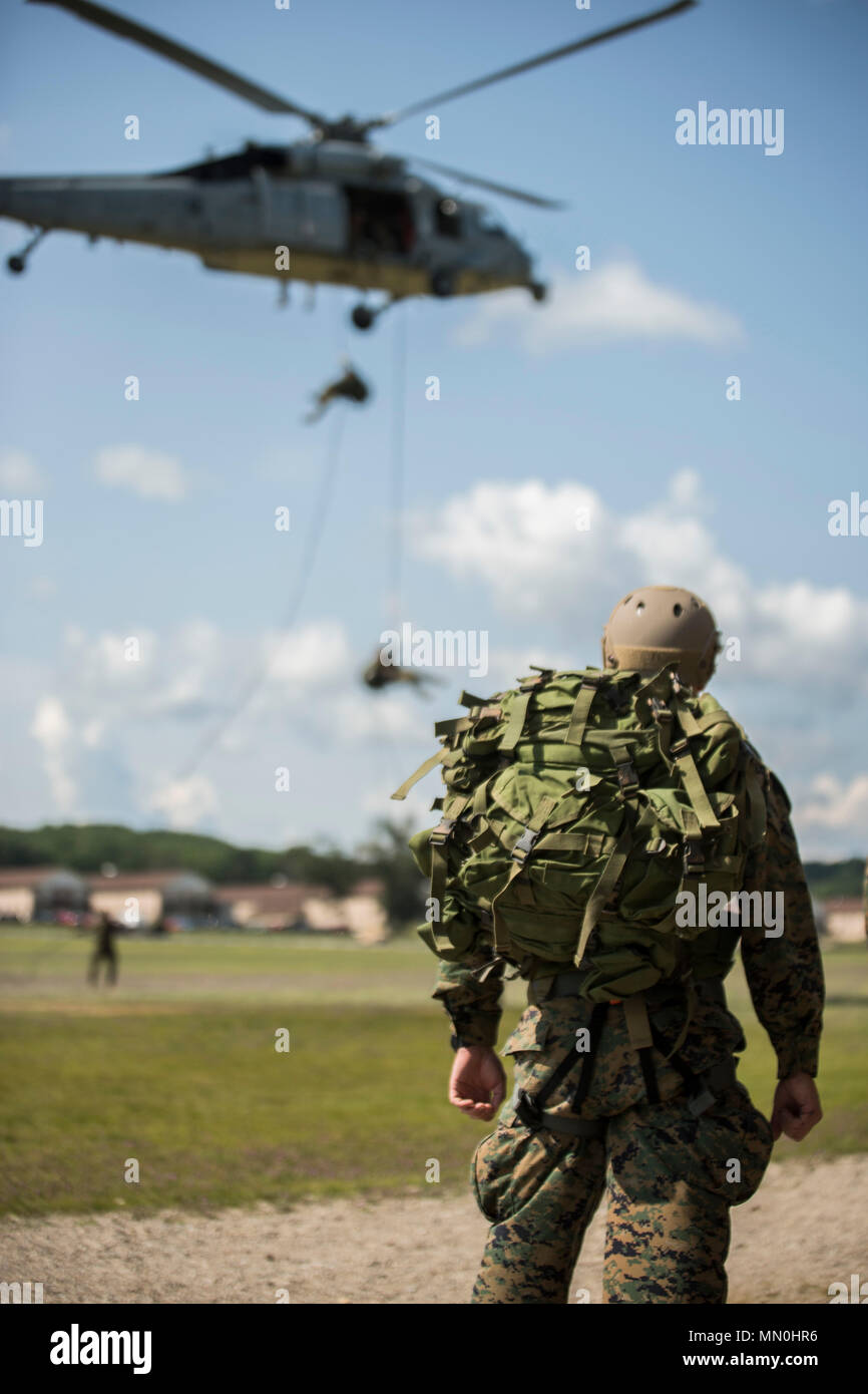 CAMP GRAYLING, Mich. – U.S. Marines from Echo Company, 4th ...