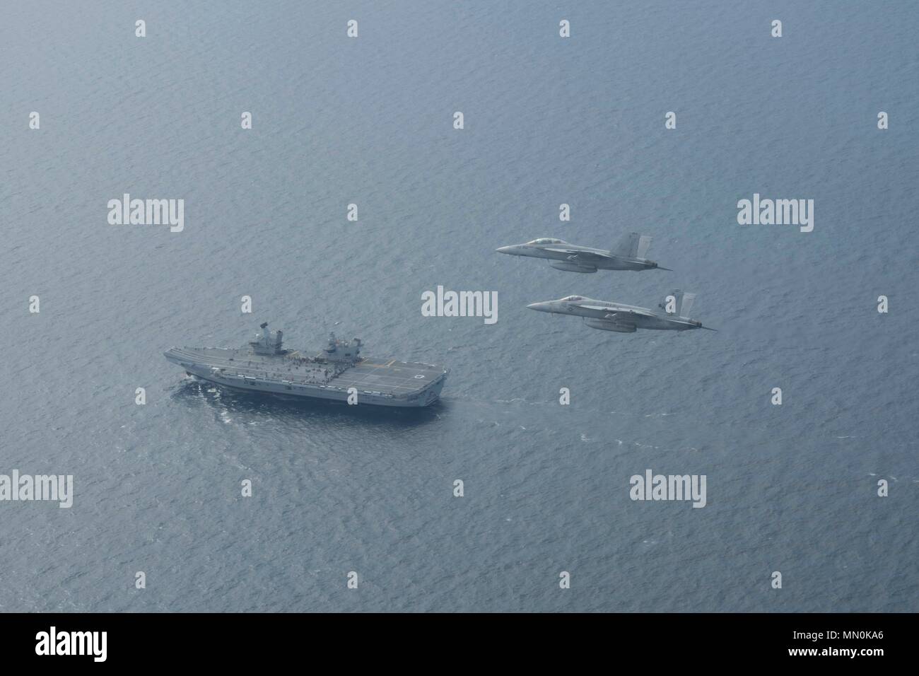 Hms hornet hi-res stock photography and images - Alamy
