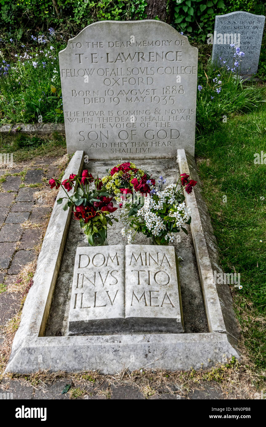 Grave t e lawrence lawrence arabia hi-res stock photography and images ...