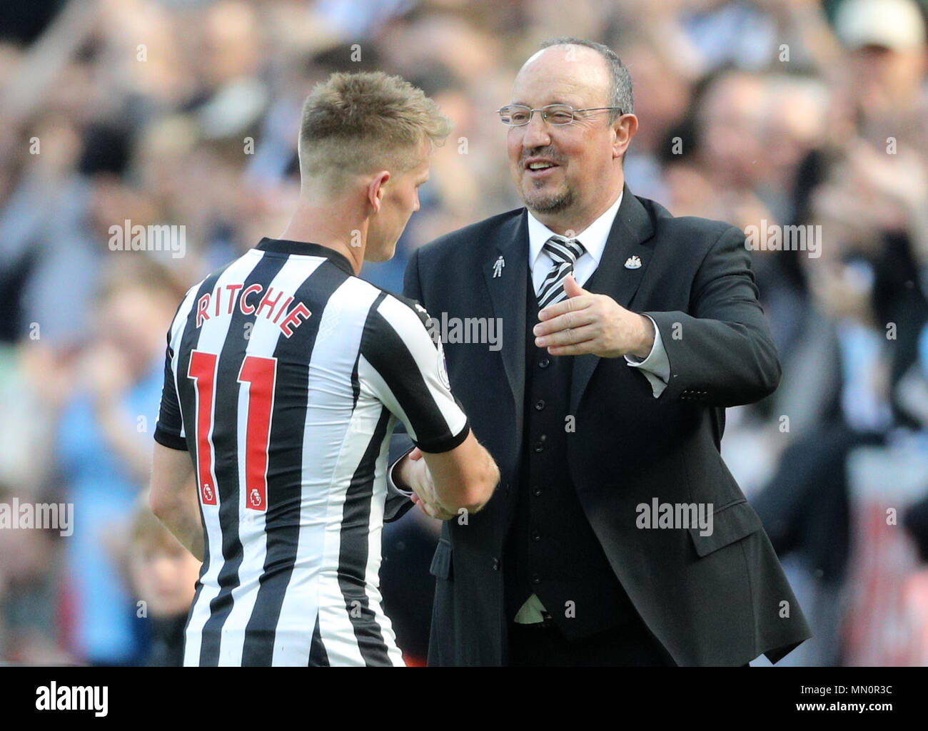 Newcastle United manager Rafael Benitez (right) and Matt Ritchie during ...
