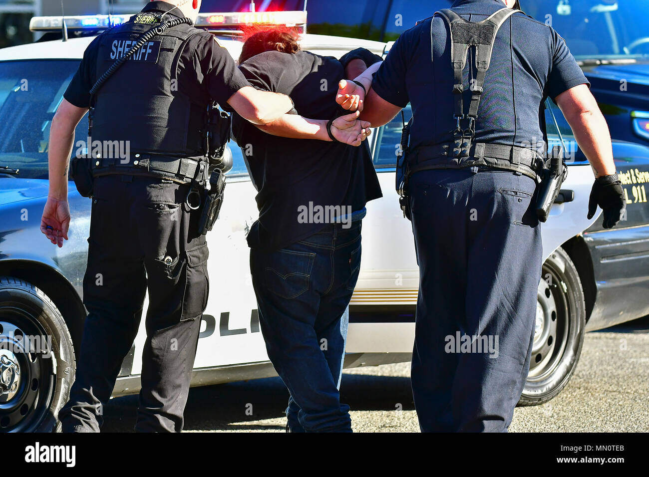 American police arrest man hi-res stock photography and images - Alamy
