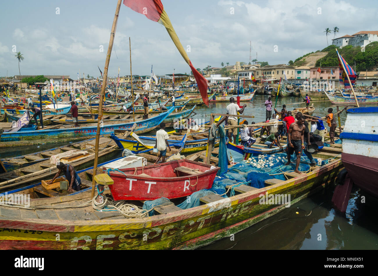 Elmina harbour ghana hi-res stock photography and images - Alamy