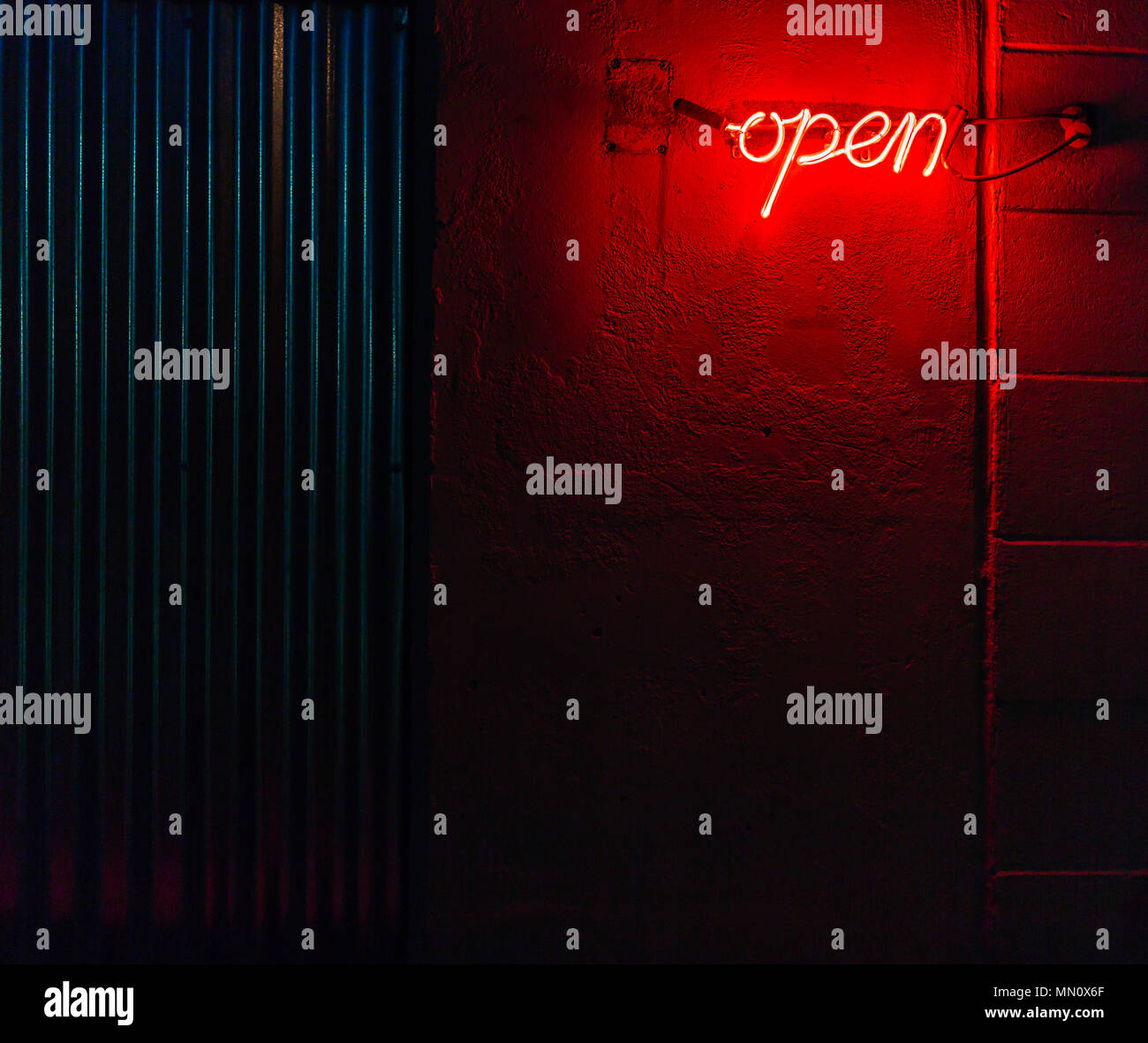 Neon open sign hi-res stock photography and images - Alamy