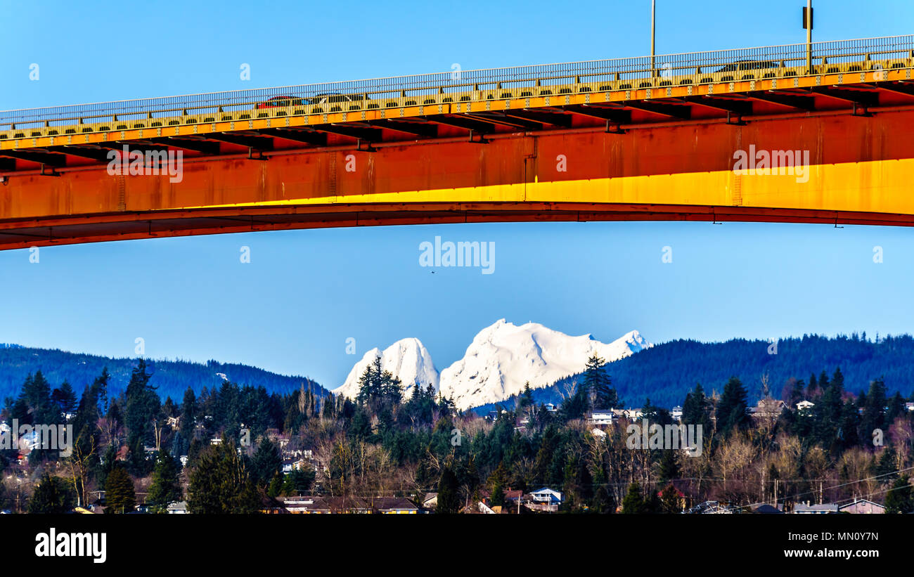 The impressive Mount Robie Reid in the Coastal mountains towering over ...