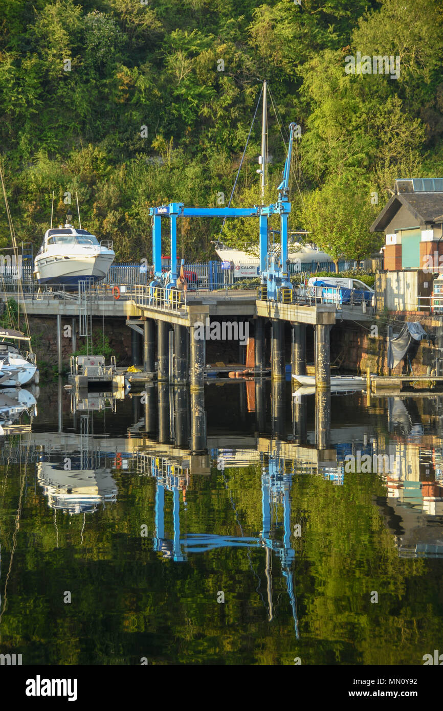 Jetty crane hi-res stock photography and images - Alamy
