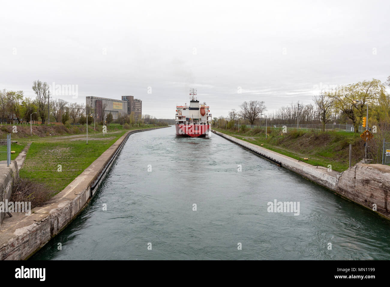 Lock #8, Welland Canal, Port Colborne, Ont, Canada Stock Photo - Alamy