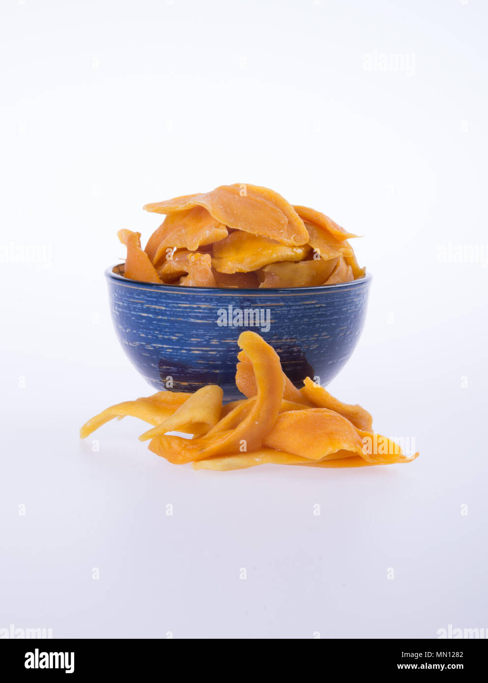 mango dry in bowl or dried mango slices Stock Photo - Alamy