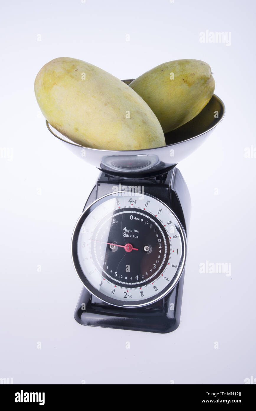 Weigh Fruit Stock Photos & Weigh Fruit Stock Images - Alamy