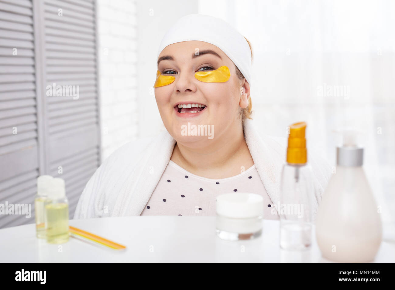 Dermatology domestic hi-res stock photography and images - Alamy