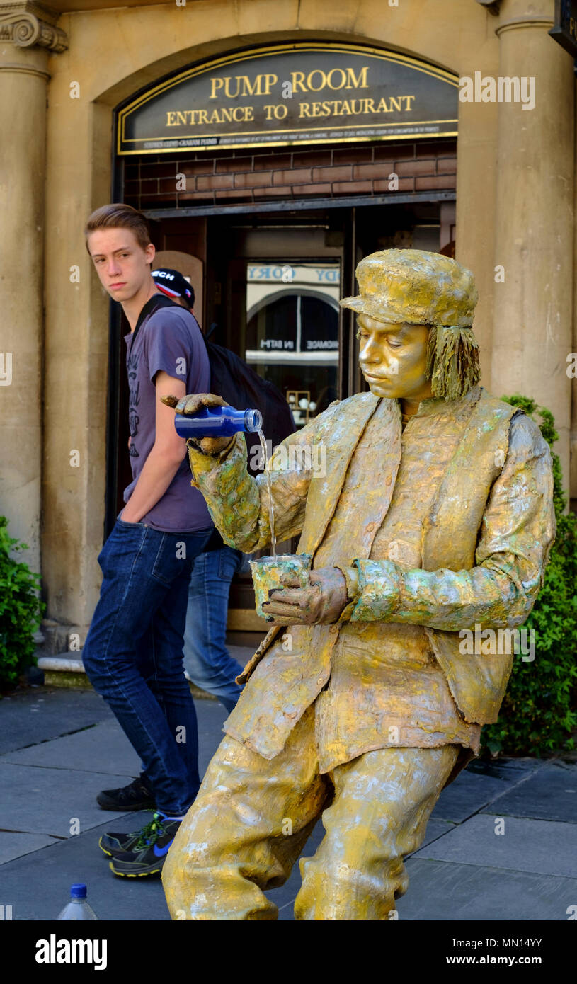 The Gold Man Living Statue High Resolution Stock Photography and Images ...
