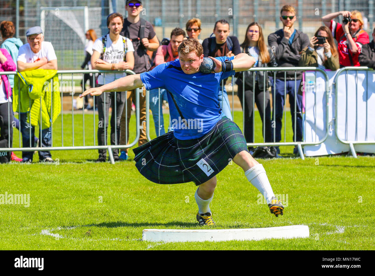 Kilt lifting hi-res stock photography and images - Alamy