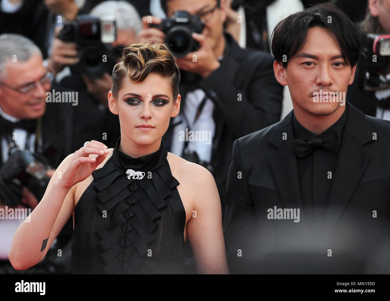 08.05.2018, France, Cannes: Jury members Kristen Stewart and Chang Chen ...