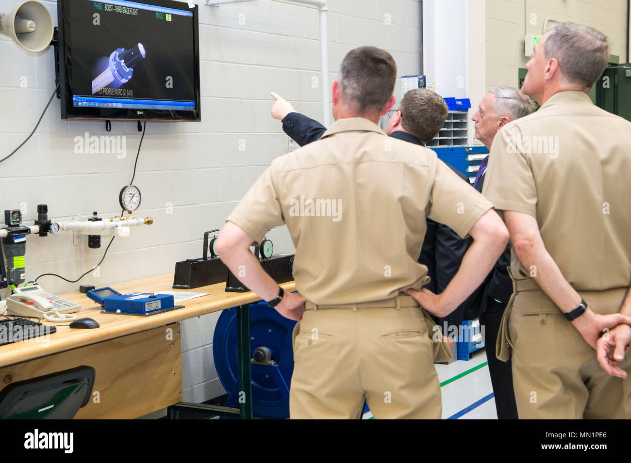 Missile assembly building hi-res stock photography and images - Alamy